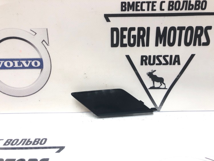39849034 Заглушка буксировочного крюка заднего бампера Volvo XC60 II ...